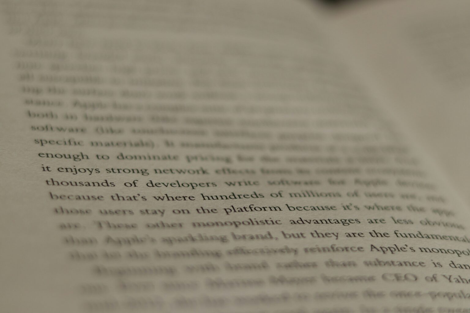 Perbedaan Prakata dan Kata Pengantar dalam Penulisan - Ebizmark Blog