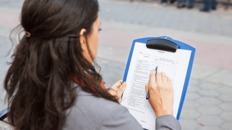 Peran Responden dalam Penelitian Kuantitatif dan Kualitatif - Ebizmark Blog