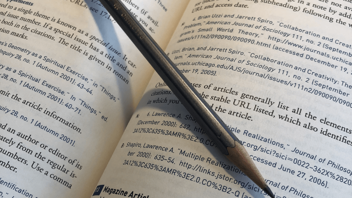 5 Perbedaan Footnote dan Innote dalam Karya Tulis Ilmiah - Ebizmark Blog